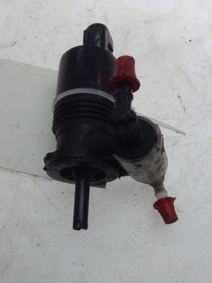 Washer fluid pump used - Mercedes CLASSE R - 1648690321 - GPA