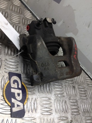 Right front brake caliper used - Alfa-Romeo GIULIETTA - 77365614 - GPA