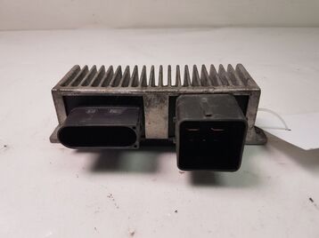 Glow cycle control unit used - Nissan JUKE - 1106700Q0H - GPA