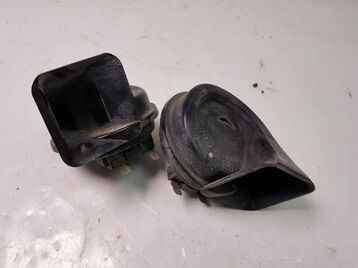 Horn used - Mercedes CLASSE A - 0065421220 - GPA
