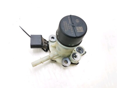 AdBlue pump used - Skoda - 5Q0131971B - GPA