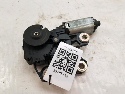 Rear wiper motor used - Porsche CAYENNE - 95562808004 - GPA