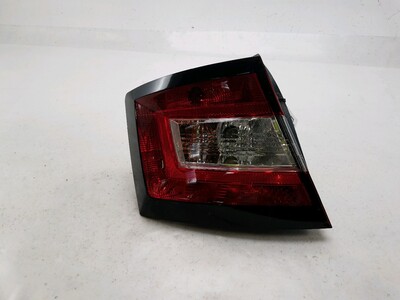 Left rear light used - Skoda FABIA - 6V6945111 - GPA