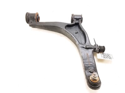 Right front control arm used - Renault MASTER - 8200750274 - GPA