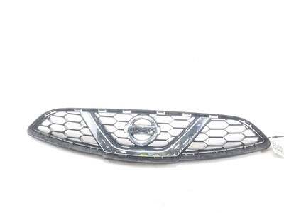 Grille used - Nissan MICRA - 62310-3HN0A- - GPA