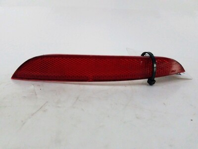 Left rear reflector used - Volkswagen - 5M0945105G - GPA