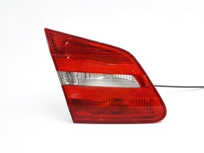 Left hatchback boot light used - Mercedes CLASSE B - 2468200764 - GPA