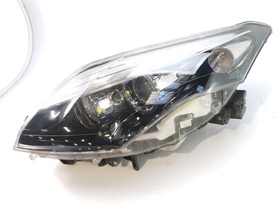 Left headlight used - Renault - 260607246R - GPA
