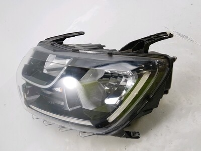 Left headlight used - Dacia DUSTER - 260609367R - GPA