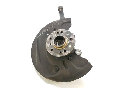 Left steering knuckle used - Mercedes - 1643302120 - GPA