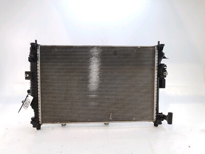 Cooling radiator used - Opel INSIGNIA SPORTS - 84208069 - GPA