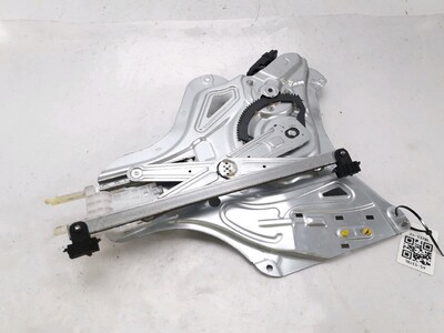 Left front window-lift used - Hyundai IX35 - 824502S010 - GPA
