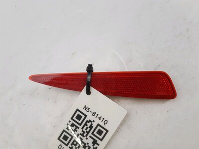 Left rear reflector used - Toyota AURIS - 8192002090 - GPA