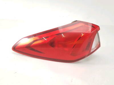 Left rear light used - Ford FOCUS - 2525724 - GPA