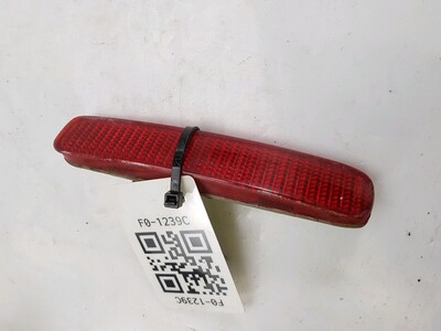Right rear reflector used - Toyota COROLLA VERSO - 8191021050 - GPA