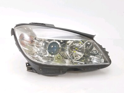Right headlight used - Mercedes - 2049065203 - GPA