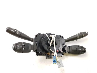 Steering column stalk switch used - Peugeot - 98 070 072 XT - GPA