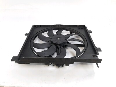 Radiator fan + mounting used - Nissan JUKE - 214811FE2A - GPA