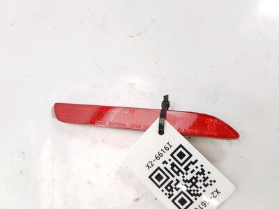 Right rear reflector used - Toyota URBAN CRUISER - 8191048012 - GPA