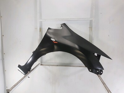 Right front fender used - Toyota AURIS - 5380102100 - GPA
