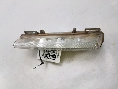 Left front daytime running light (DRL) used - Mercedes CLASSE B ...