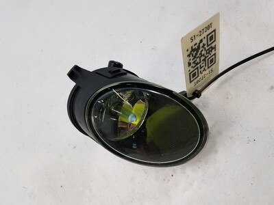 Right front fog light used - Audi A6 - 4F0941700 - GPA