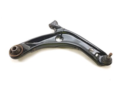 Right front control arm used - Toyota YARIS - 4806809150 - GPA