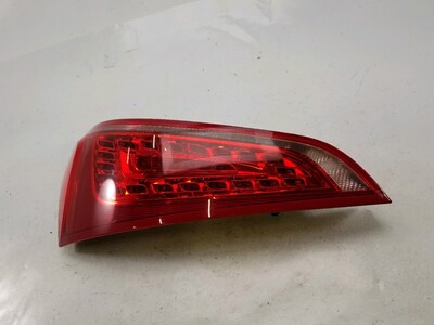 Left rear light used - Audi Q5 - 8R0945093A - GPA