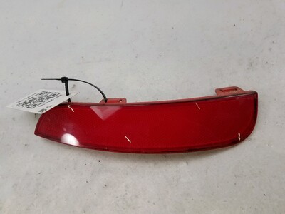 Right rear reflector used - Volvo V50 - 30763346 - GPA