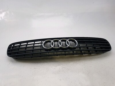 Grille used - Audi TT - 8N0853651C 3FZ - GPA