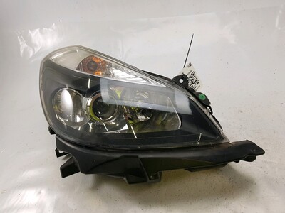 Right headlight used - Renault CLIO 3 PHASE 2 (2009) - GPA
