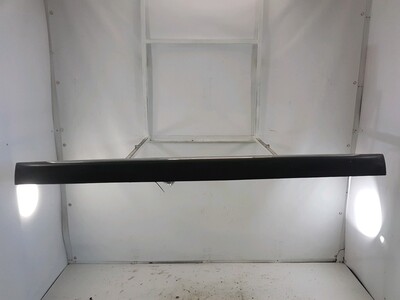 Right body rocker used - Peugeot 3008 - 7010 Y8 - GPA