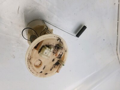 Fuel pump used - Renault MEGANE - 7700426211 - GPA