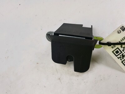 Rear lid lock used - Seat LEON - 5F3827505D VS9 - GPA