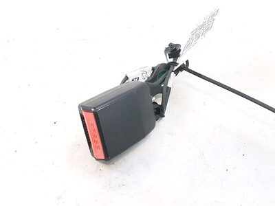 Left front belt clip used - Dacia DUSTER 2 PHASE 1 (2017) - GPA