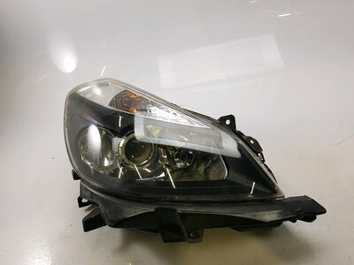 Phare droit occasion - Renault CLIO - 260103547R - GPA