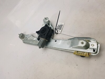 Rear right window-lift used - Dacia DUSTER - 827208597R - GPA