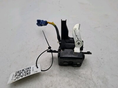 Rear lid lock used - Toyota YARIS - 693500D041 - GPA