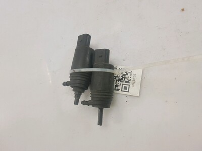Washer fluid pump used - Land Rover RANGE - DMC000010 - GPA