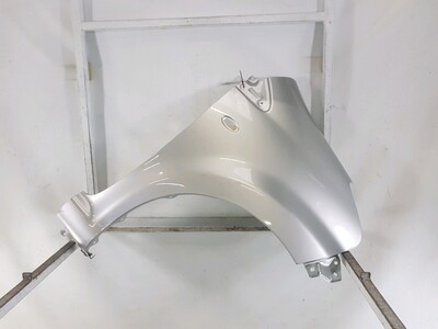 Right front fender used - Toyota AYGO - 538110H010 - GPA