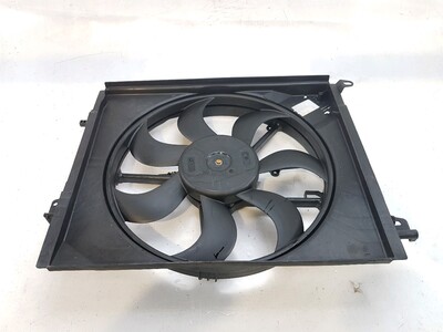 Groupe motoventilateur occasion - Renault MEGANE - 214813939R - GPA