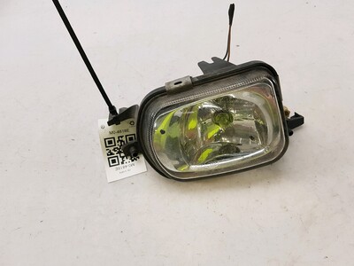 Left front fog light used - Mercedes SLK - 2038202756 - GPA