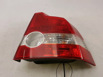 Feu arrière droit occasion - Volvo S40 - 30698347 - GPA