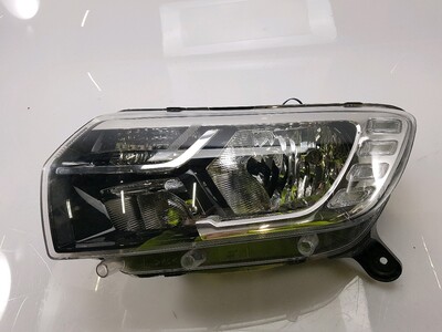 Left headlight used - Dacia SANDERO - 260603795R - GPA