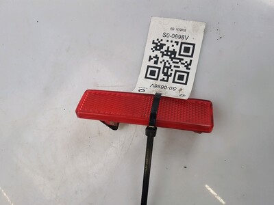 Left rear reflector used - Nissan NV200 - 26560JX00A - GPA