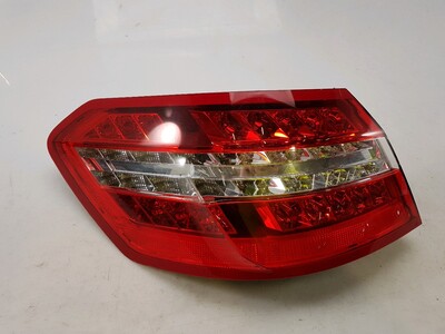Left rear light used - Mercedes CLASSE E - 2129060558 - GPA