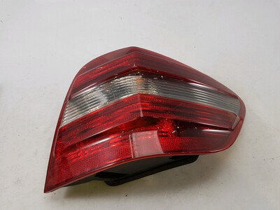 Feu arrière droit occasion - Mercedes CLASSE M 2 PHASE 2 (2008) - GPA