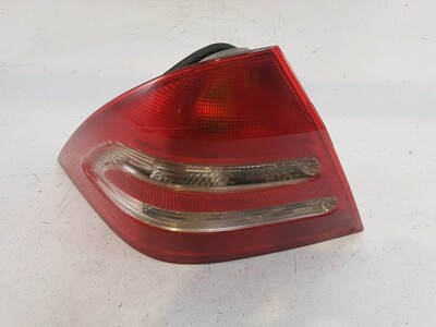 Left rear light used - Mercedes CLASSE C - 2038200164 - GPA