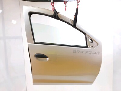Porte avant droite occasion - Dacia SANDERO - 801008681R - GPA