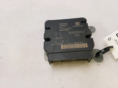 Belt / Airbag / Radio used - Renault TRAFIC 3 PHASE 1 (2014) - GPA